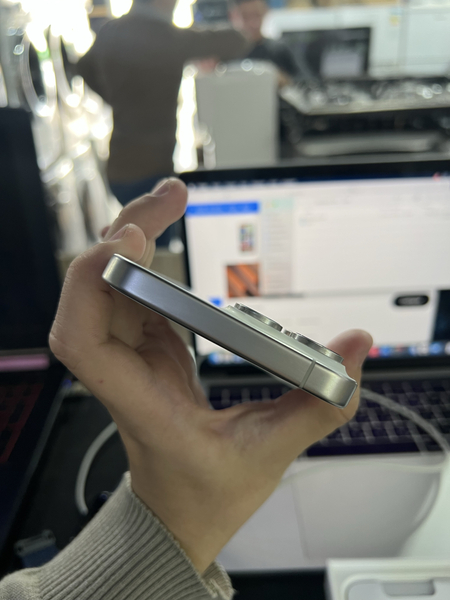 Iphone 15 pro max 256 100% Ideal 79sikl