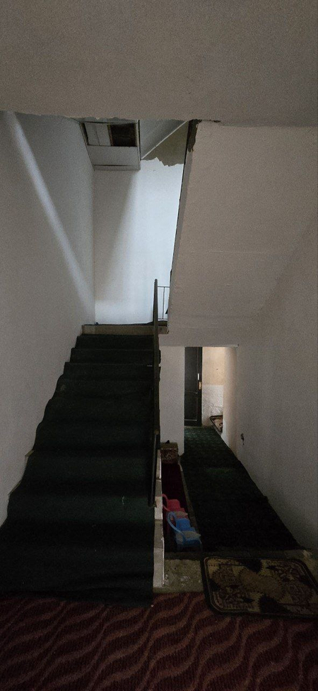2qavatli Hovli sotiladi