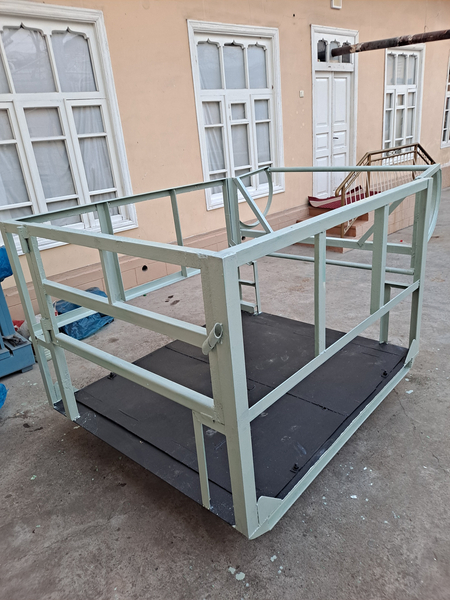 Тарози 3100кг сотилади