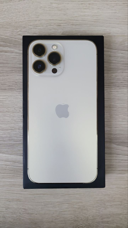 Iphone 13 pro max Gold