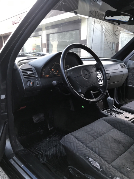Mercedes w202 c180