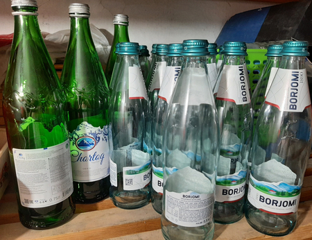 Бутылки из под воды