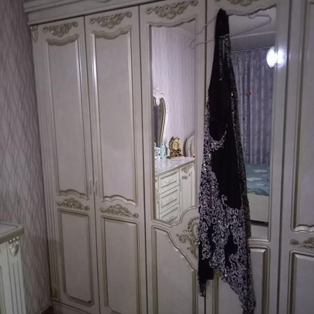 Продам вечерние платья.