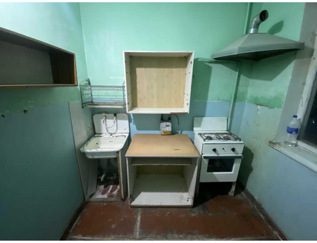 1 xonali 38.m2 5qavatli Panelni domning 3qavati