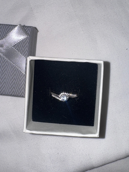 Серебреное кольцо 925 проба Новое