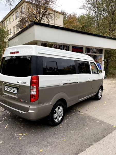Продается авто машина минивэн Шинарай Х30l