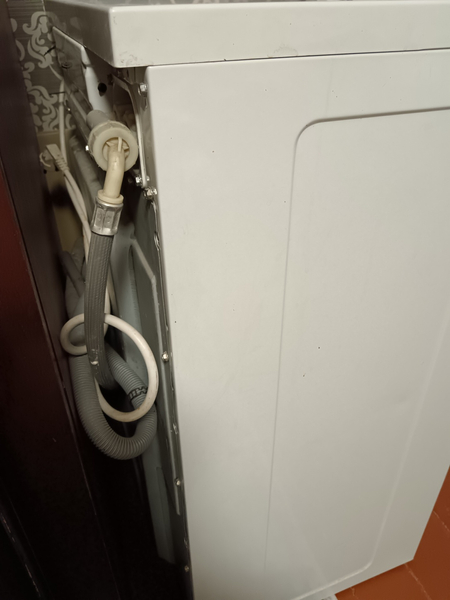Стеральная машина INDESIT