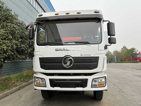 В наличии! Автотопливозаправщик Shacman L3000 6x4