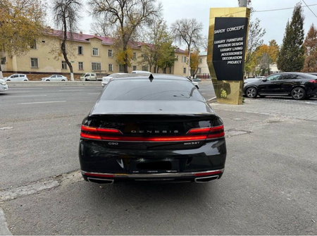 Genesis G 90 Long naxt yoki variantga sotiladi