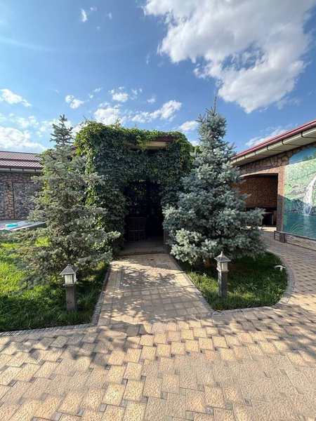 Срочно! Продажа. 4 ком, 8 сот. Рохат круг.