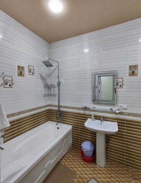 Продается 2х ком. квартира, ор-р: ул.Кичик Бешагач, 96,76м2