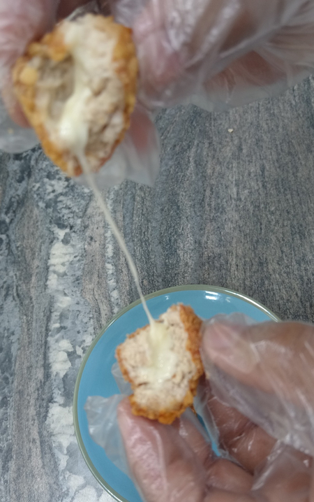 Pishloqli Koptokchalar (Сырные Шарики)
