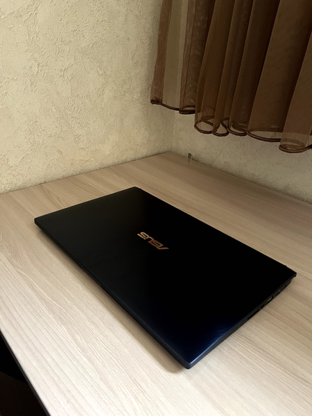 Ноутбук Asus Zenbook 15 UX534