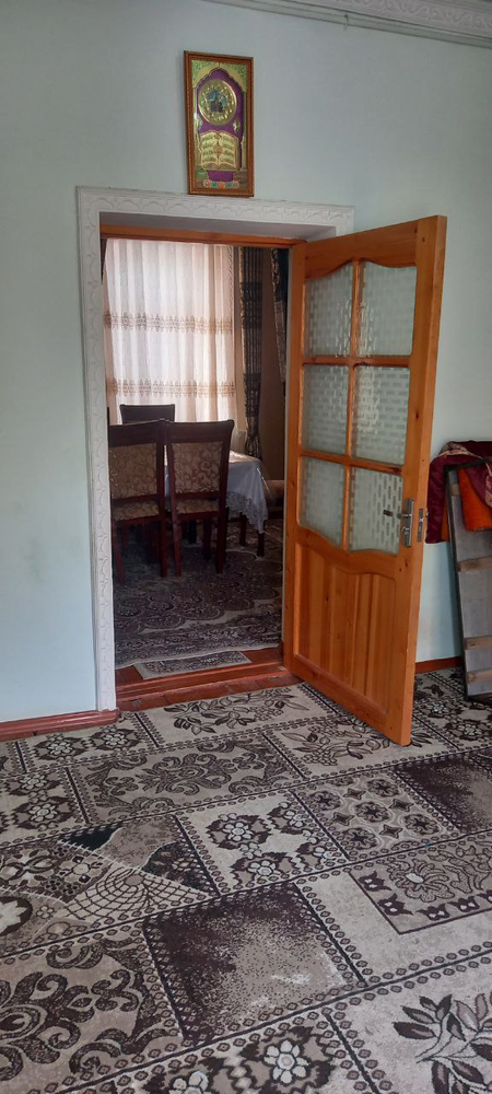 Uy sotiladi 7 sotik qoshimcha 2 sotik yeriyam bor