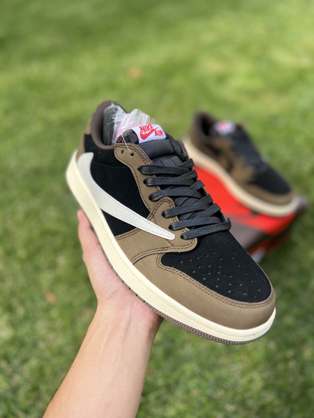Air Jordan 1 Low Travis Scott