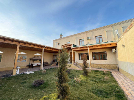 Uchaska sotiladi Срочно !!!  Suzuk ota masjidi yonida
