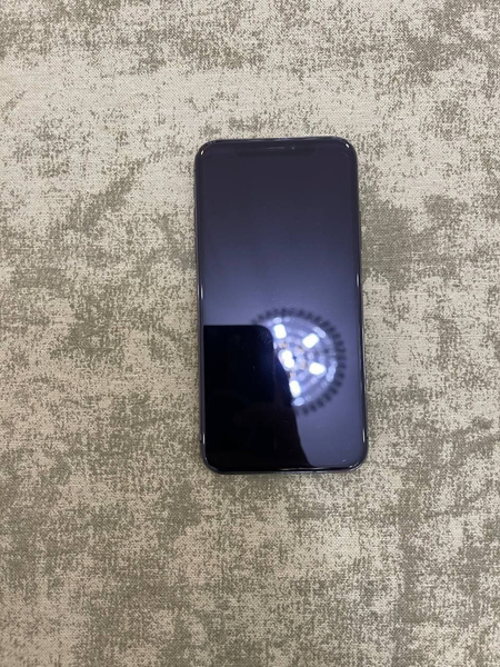 iPhone 11 sotiladi srochna