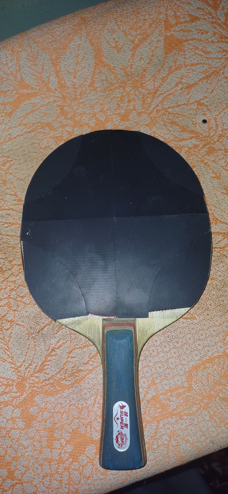 Raketka maxsus yasalgan