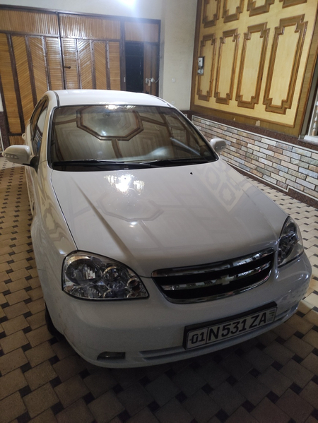 Lasetti 1.8 2009 yil 287000 yurgan oʻzimni moshinam