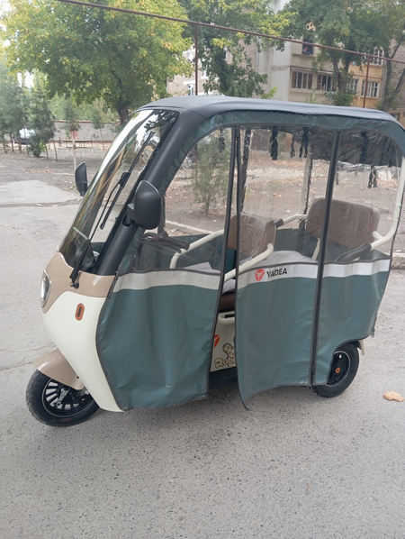 3 gʻildirakli elektiro skutir yadeya