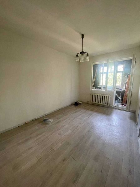 uy sotiladi chilonzor al xorazimiy krukda 2 xona 5etaj 47500$ naxt