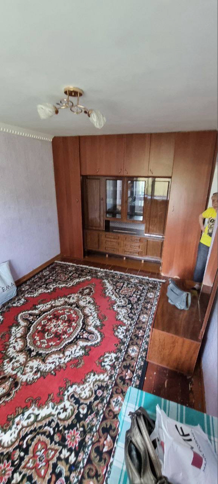 Яккасарой тумани Саломатина кучаси 1/1/4, 25 м2 квартира сотилади
