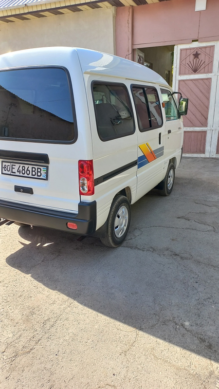 Damas avtomobi sotiladi