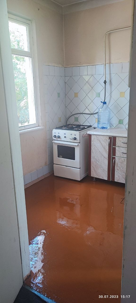 Срочно продаётся Чиланзар 3 квартал 2/2/4