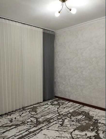 Квартира на Ракате 2/2/4 общ пл 60м 77серия,Ор-р Корзинка