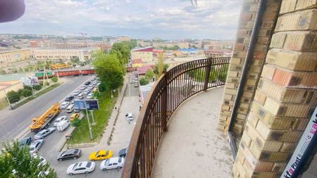 Обид ГАИ томонда новостройка домда 3хонали квартира сотилмокда