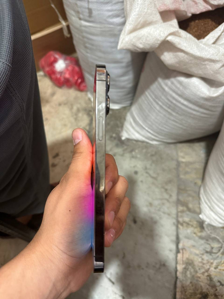 Iphone 13 pro max 128 yomkis 86 qora ideal bez karobka qora rang