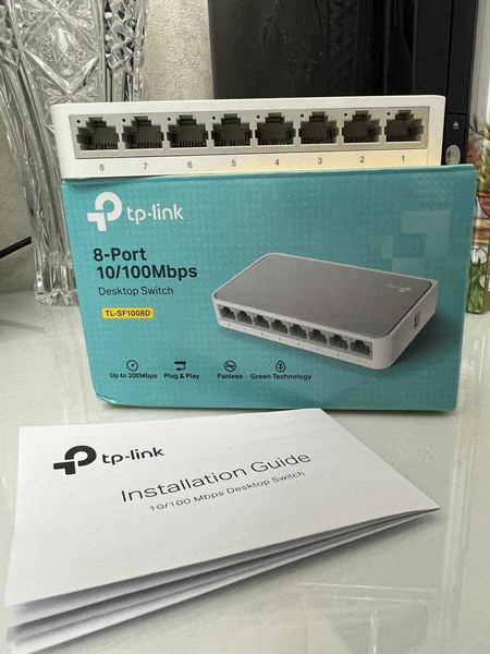 8-ми портовый коммутатор (хаб) TP-Link TL-SF1008D