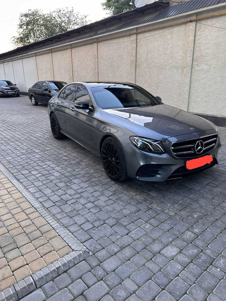 Продается Mercedes Benz E 213
