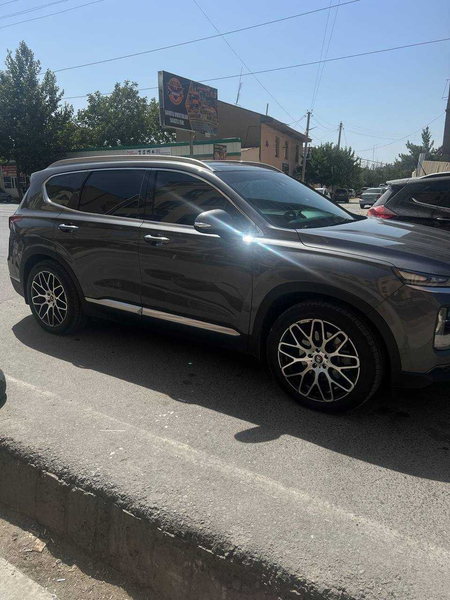 Продается машина срочно  иномарка ХЮНДЕЙ(HYUNDAI)