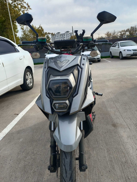 Васат Wasat elektro skuter  2024 yil bitta zaryatda 80 km yuradi