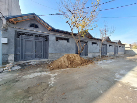 Продаётся участок сергели 3 Сотки 6 комнат