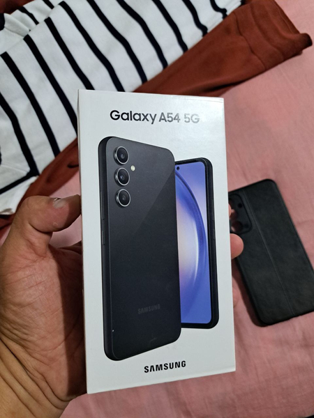 Samsung A 54 sotiladi xotira 256 Gb