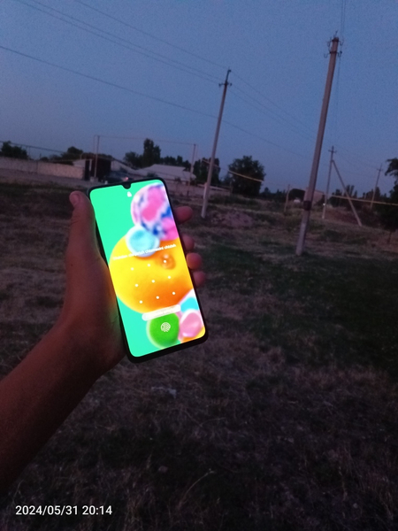 Samsung A90 5g ideal