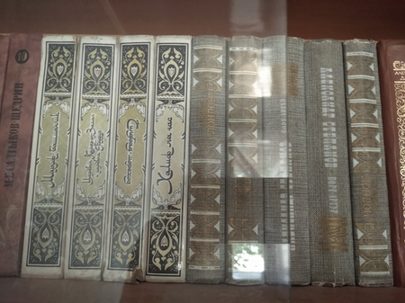 Продаю книги разных издатилей
