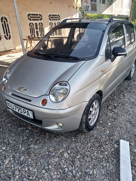 Matiz sotiladi xolati yaxshi 3 200$ deyommiz kelishamiz