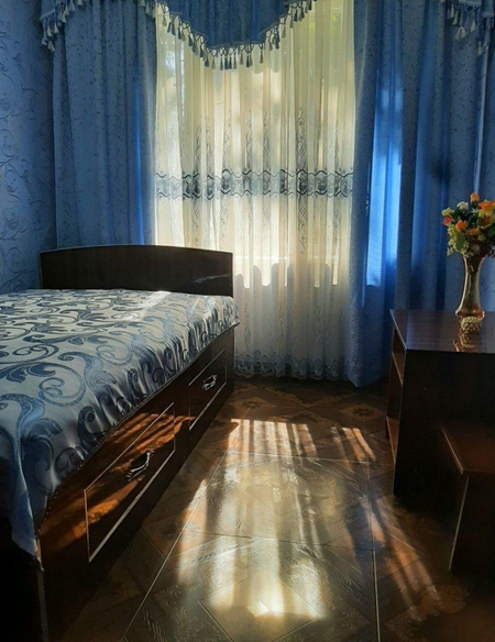 Юнусабад 4кв 3/3/4 балкон: 2*6