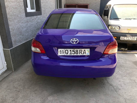 Продается Toyota yaris 2006 года