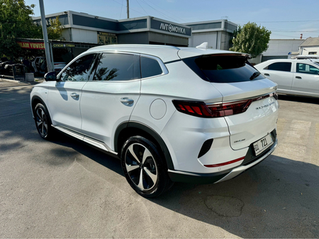 Byd song plus AWD full, gibrid 2023 yil 14.000 probeg tozza