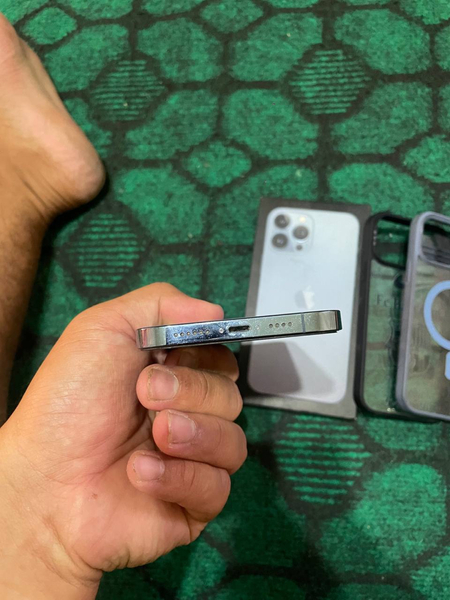 IPHONE 13 pro max 256