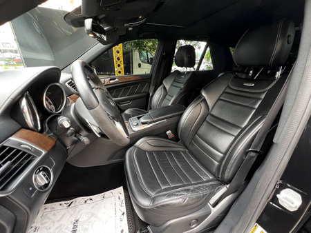 •Mercedes Benz ML63 5.5 BiTurbo•