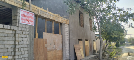 Hovli sotiladi 2.8 sotix