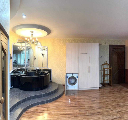 БОБУРА. 2/5/9 Яккасарайский р-н. 65м2 ор-р РОВД