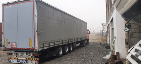 VOLVO FH + KRONE прицеп cотилади