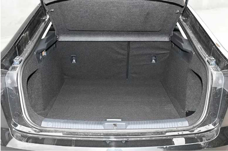 Bestune B70 elita sedan 2023  1.5 l turbo mator benzin Sweg Auto