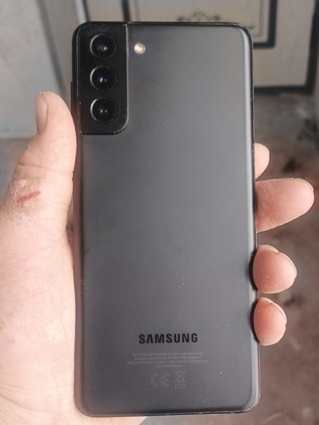 Telefon sotiladi